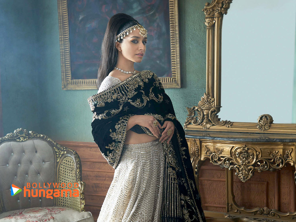 Shraddha Kapoor Wallpapers | shraddha-kapoor-9-5 - Bollywood Hungama
