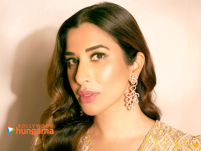 Sophie Choudry Wallpapers | sophie-choudry-4-50 - Bollywood Hungama
