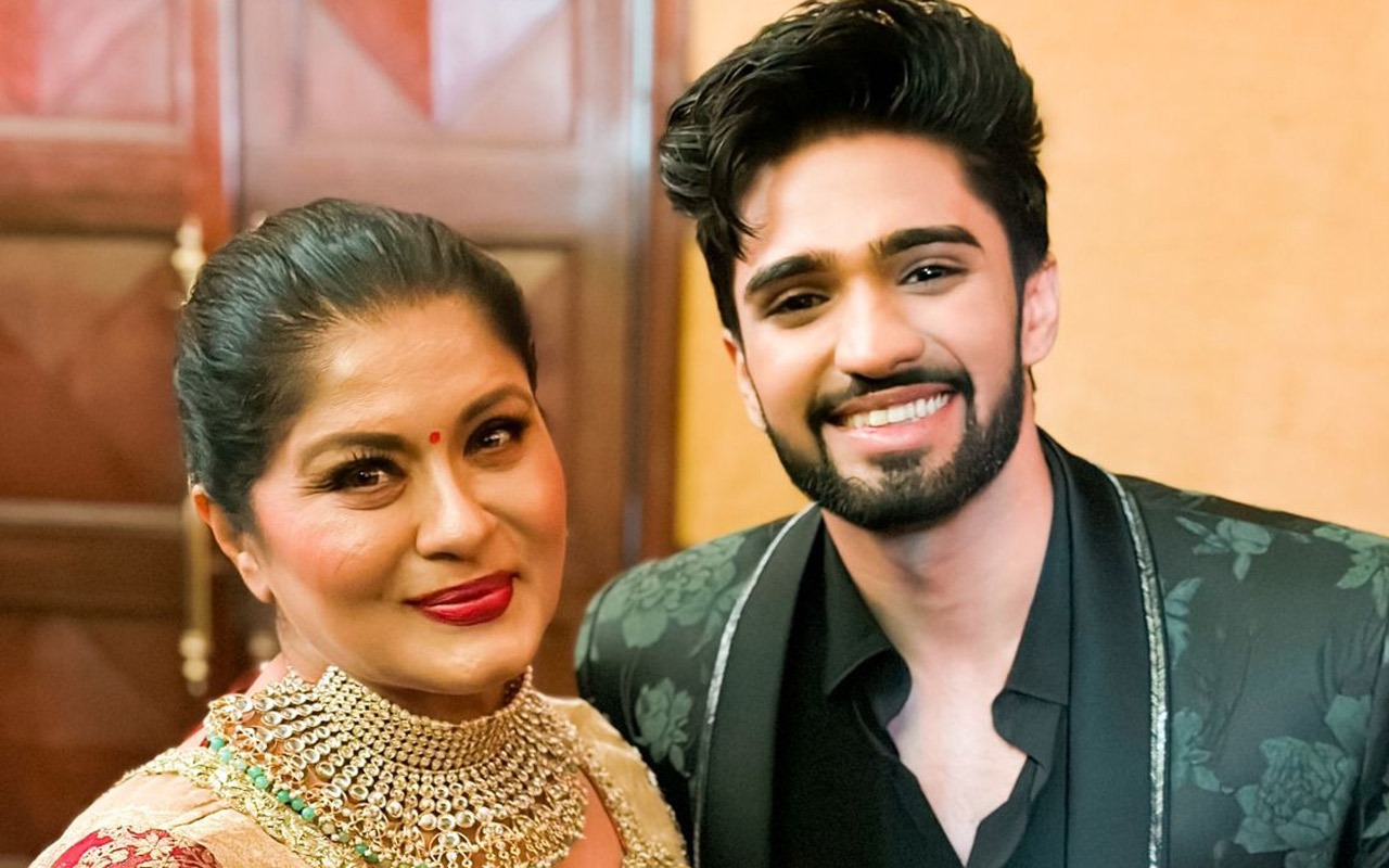 Sudha Chandran Husband