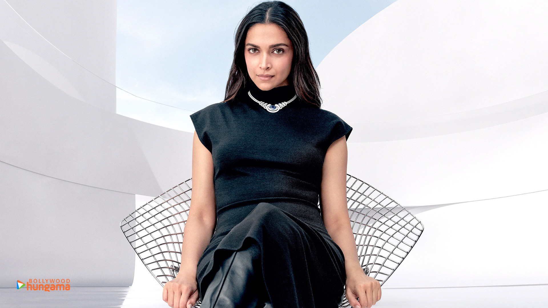 Deepika Padukone Desktop Wallpapers In Cocktail