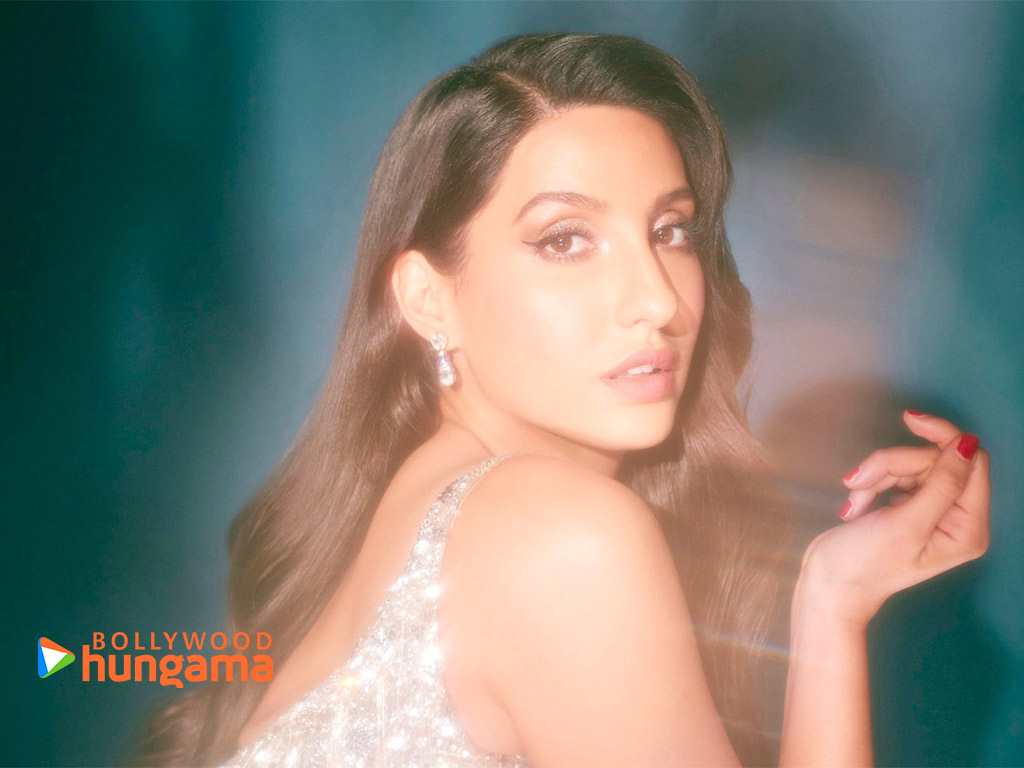 Wallpapers | - Bollywood Hungama