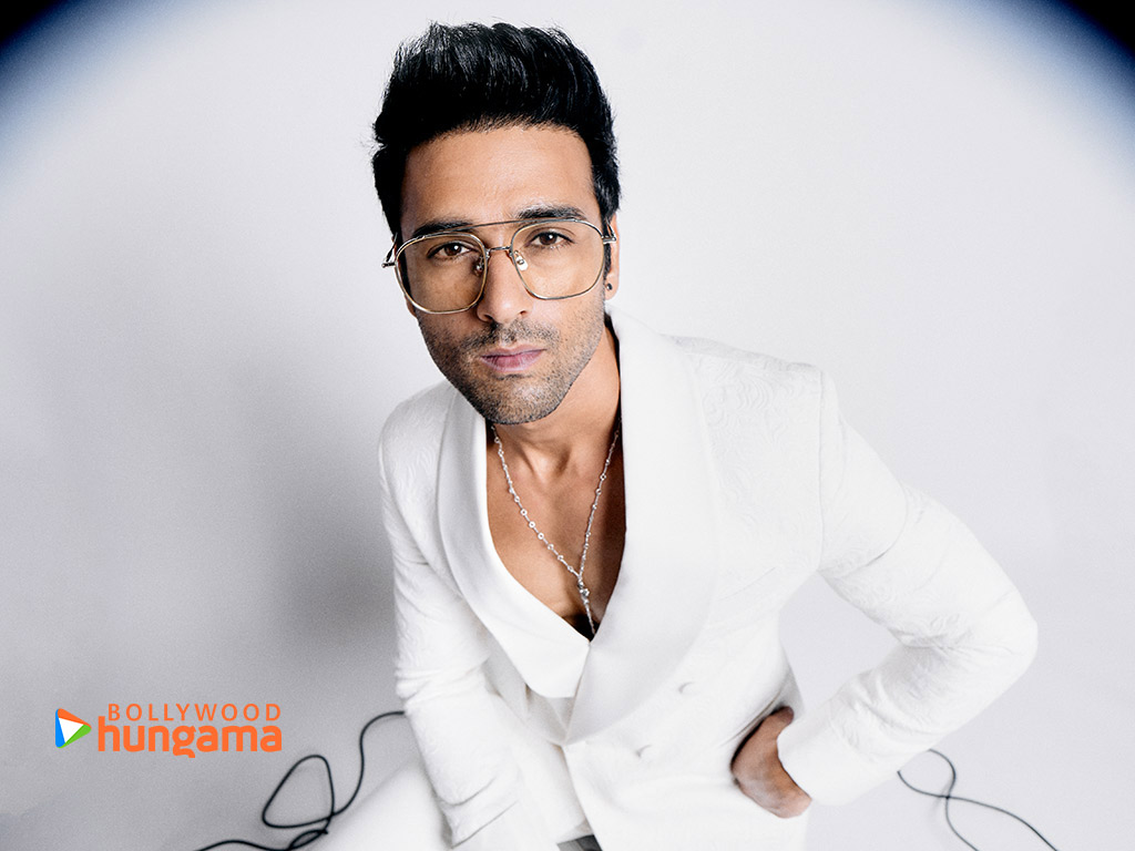 Pulkit Samrat Wallpapers | pulkit-samrat-1-10 - Bollywood Hungama