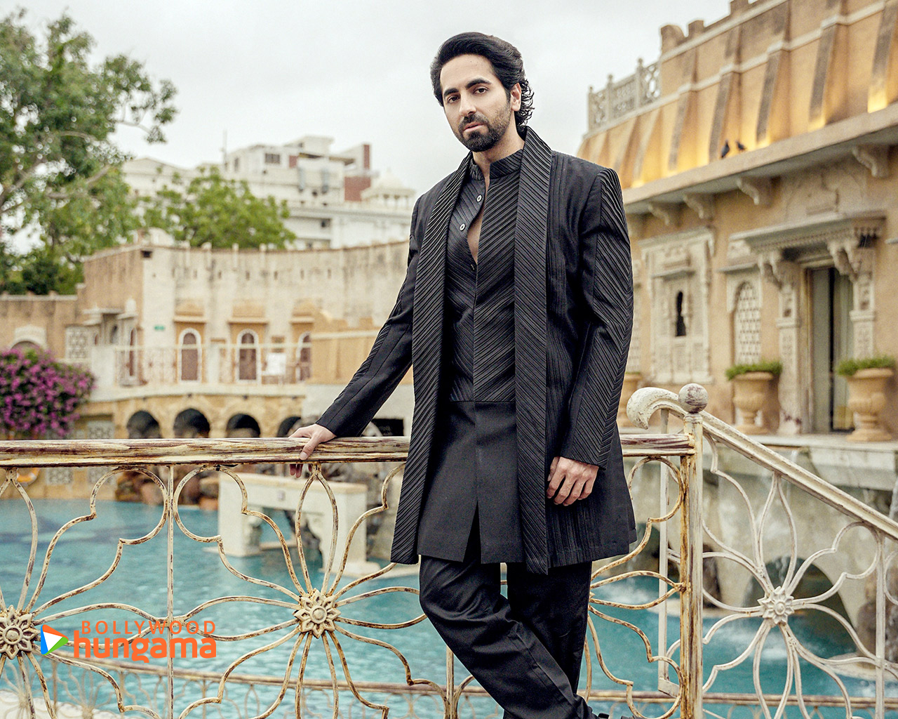 Ayushmann Khurrana Wallpapers | ayushmann-khurrana-2-61 - Bollywood Hungama