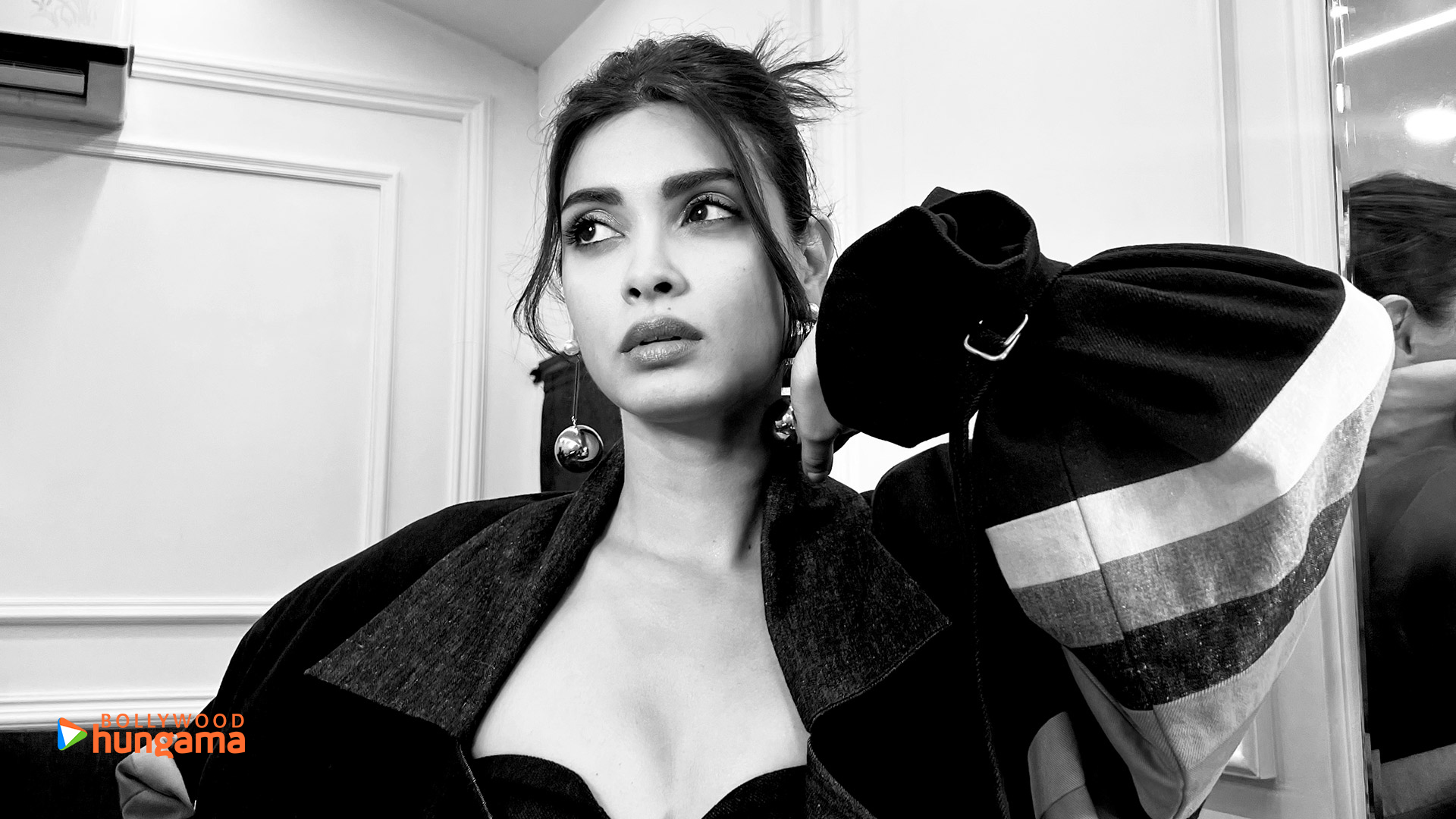 Diana Penty Wallpapers | diana-penty-6-7 - Bollywood Hungama