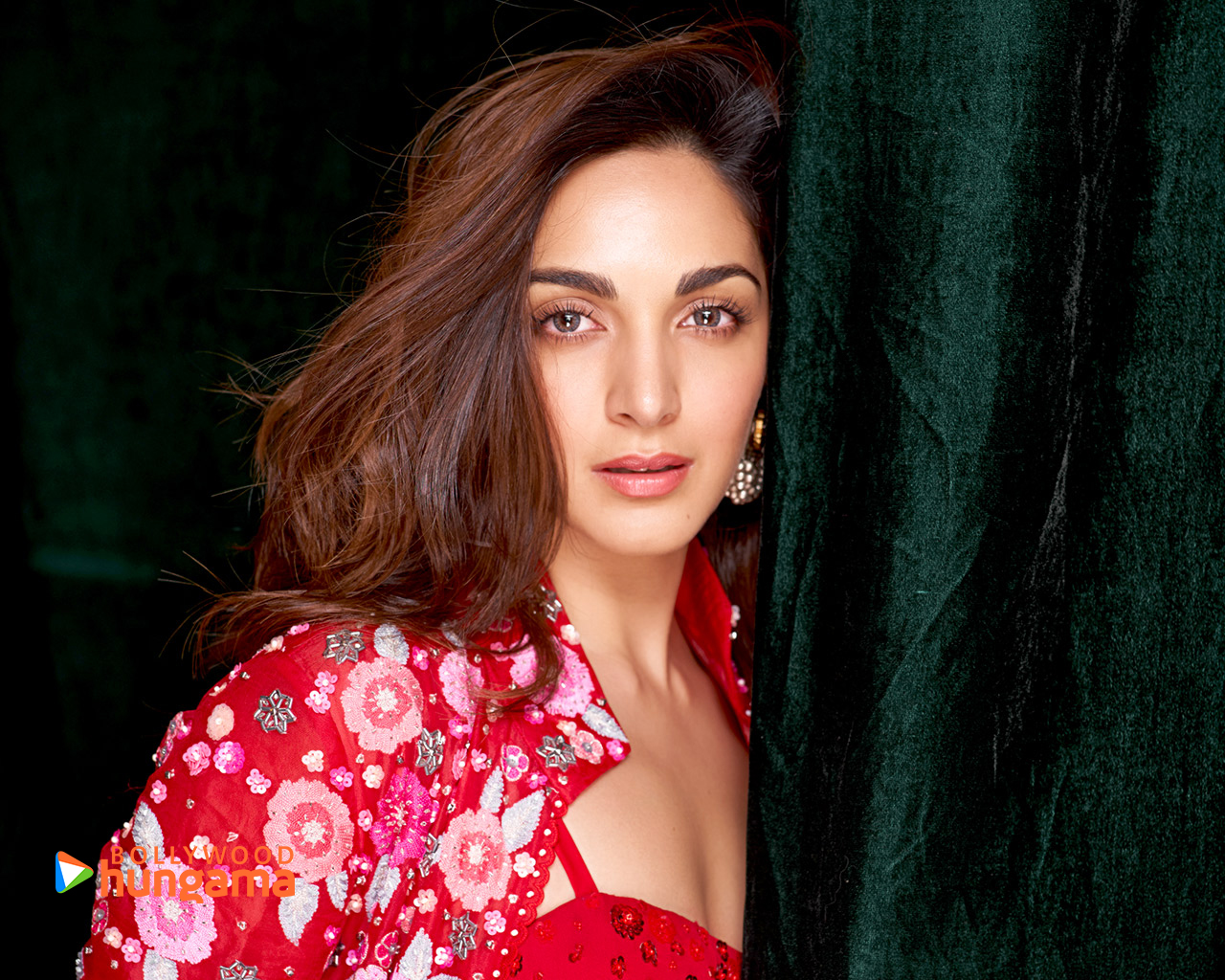 Kiara Advani Wallpapers | kiara-advani-5-31 - Bollywood Hungama