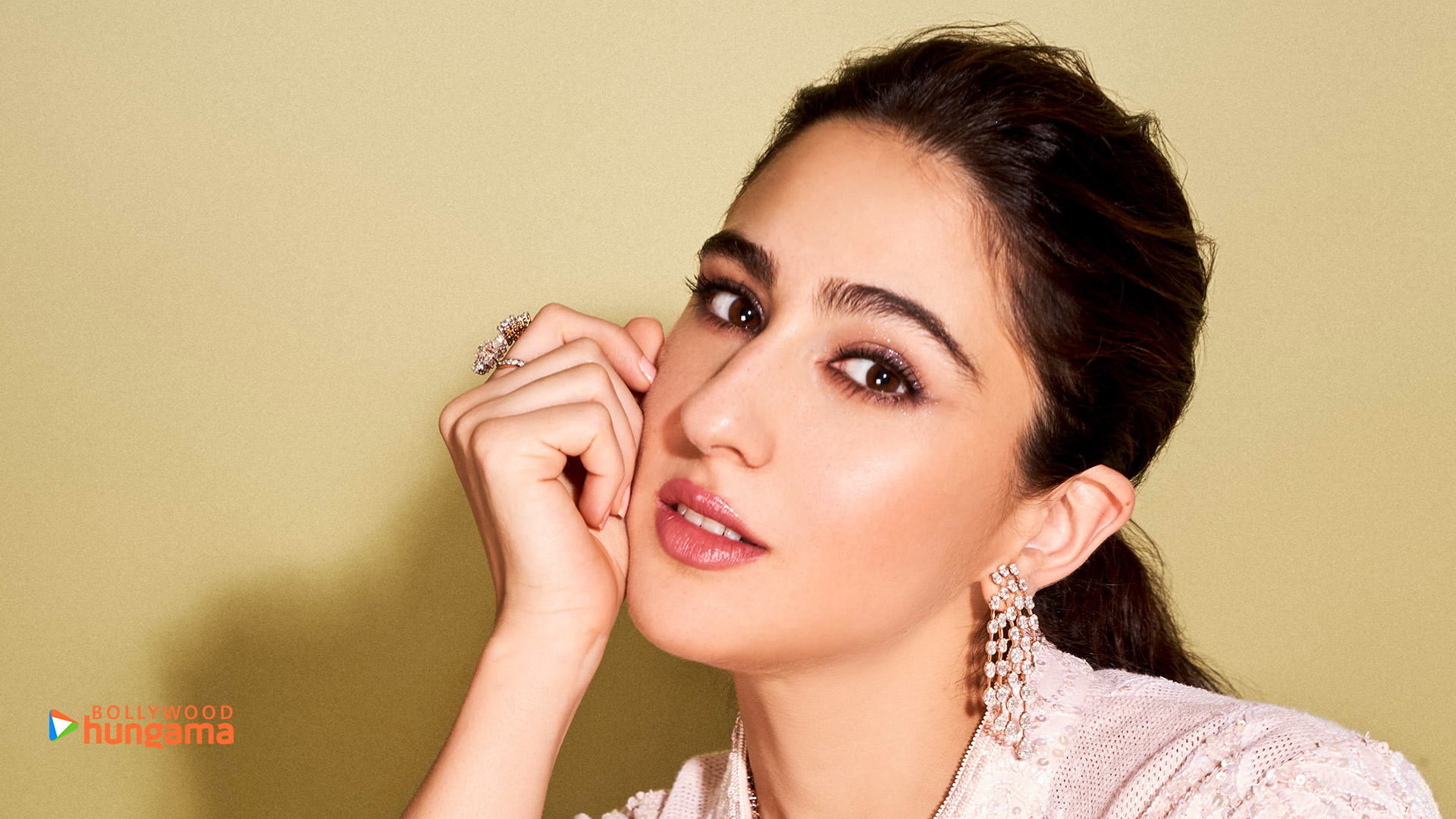 Sara Ali Khan Wallpapers | sara-ali-khan-3-88 - Bollywood Hungama