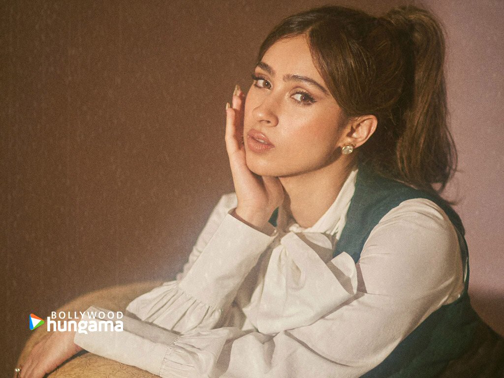 Pashmina Roshan Wallpapers | pashmina-roshan-1-5 - Bollywood Hungama