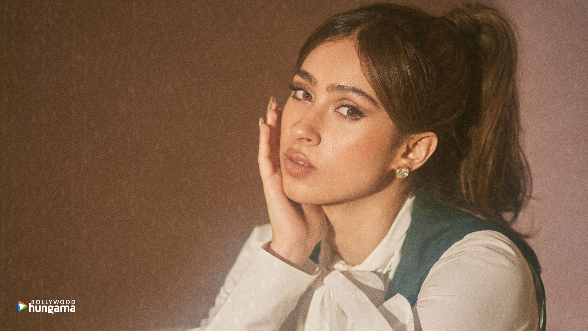 Pashmina Roshan Wallpapers | pashmina-roshan-2-7 - Bollywood Hungama