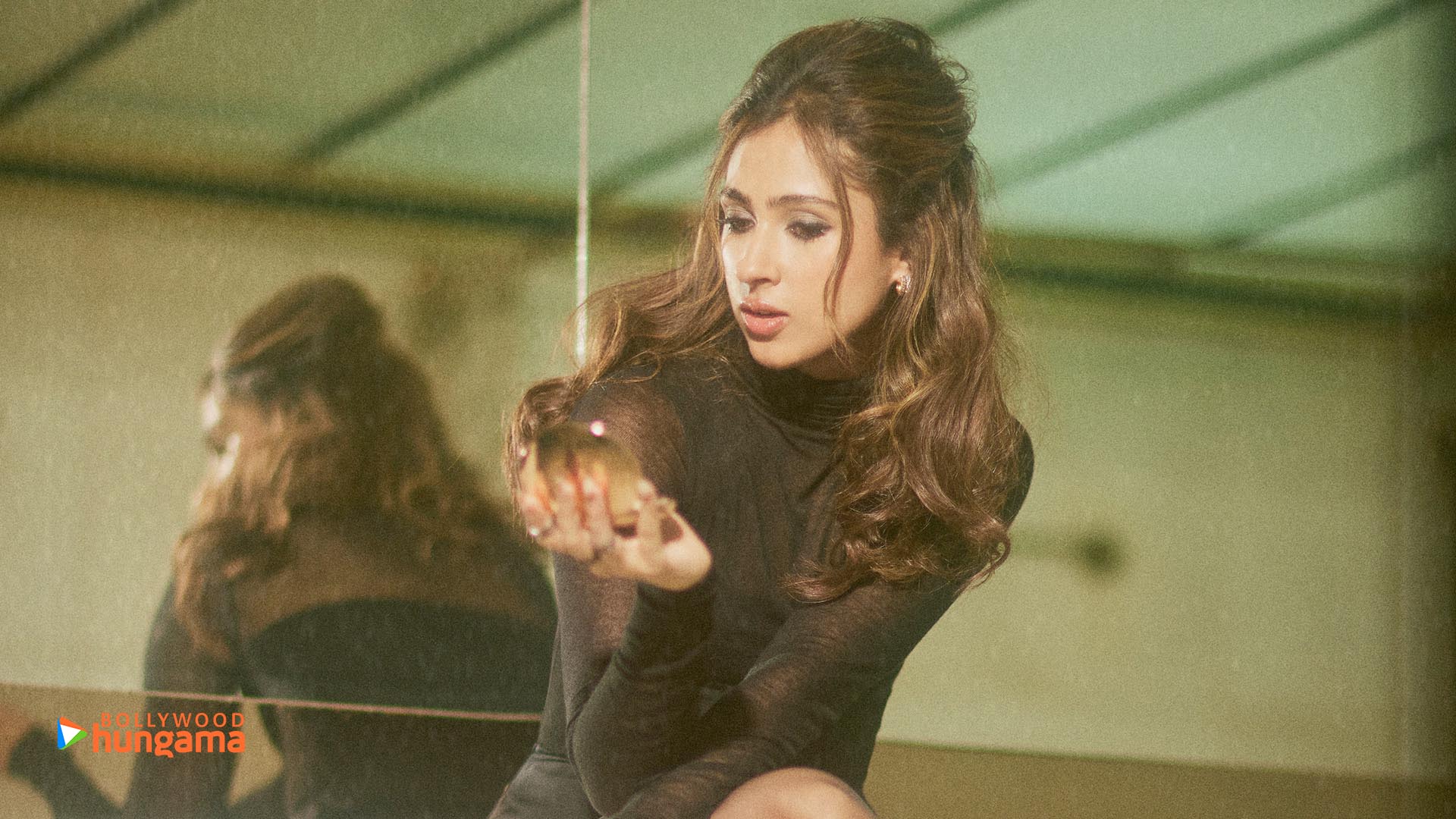 Pashmina Roshan Wallpapers | pashmina-roshan-3-5 - Bollywood Hungama