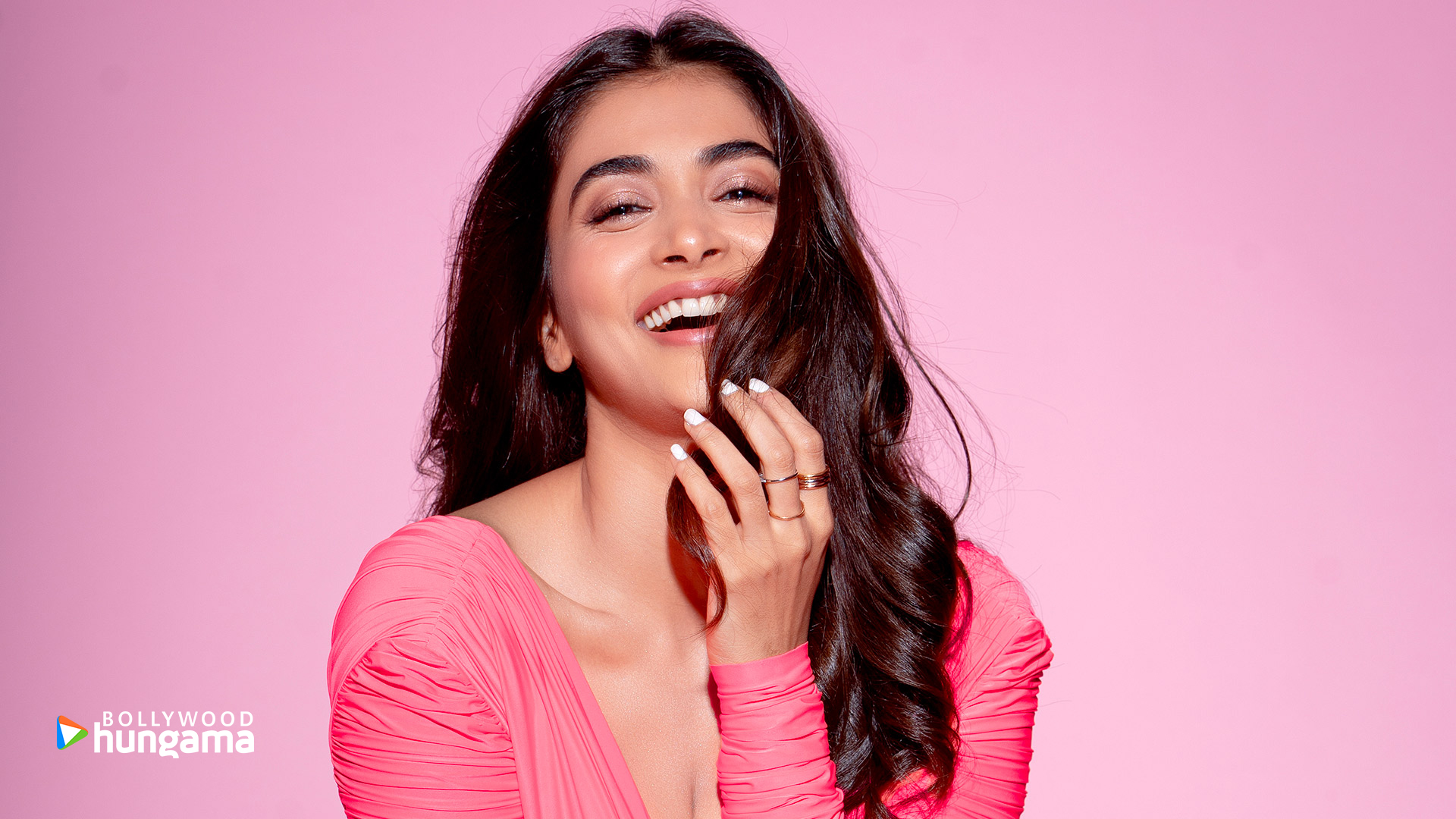Pooja Hegde Wallpapers | pooja-hegde-7-20 - Bollywood Hungama