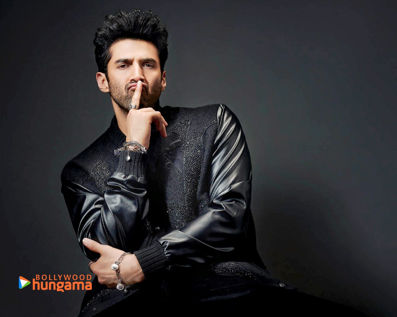 Aditya Roy Kapur Wallpapers | aditya-roy-kapur-3-5 - Bollywood Hungama