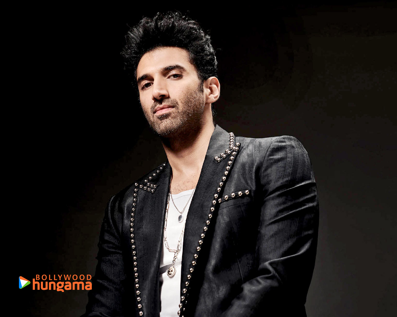 Aditya Roy Kapur Wallpapers | aditya-roy-kapur-4-4 - Bollywood Hungama