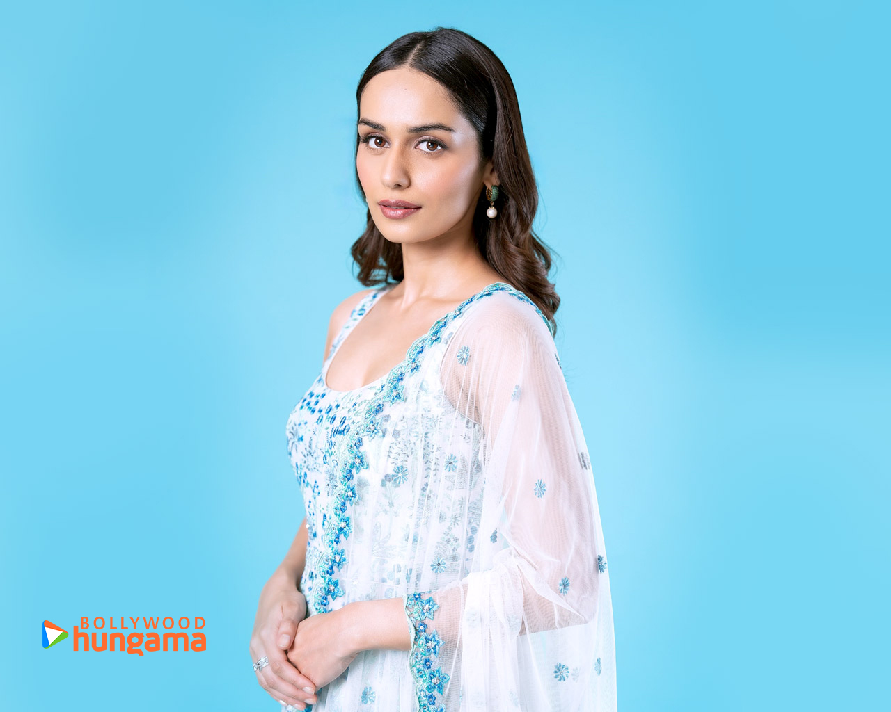Manushi Chhillar Wallpapers | manushi-chhillar-2-111 - Bollywood Hungama