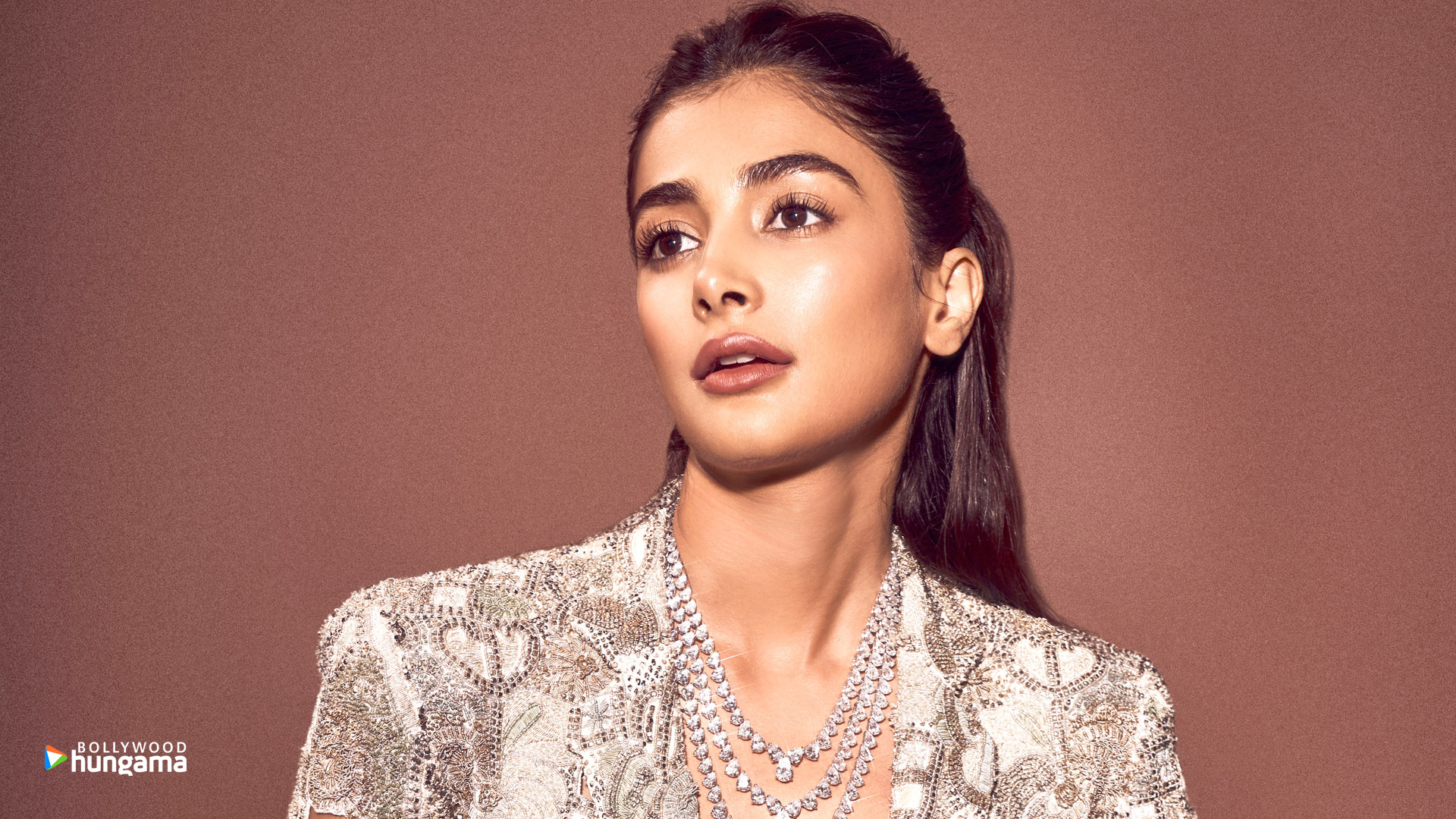 Pooja Hegde Wallpapers | pooja-hegde-1-188 - Bollywood Hungama