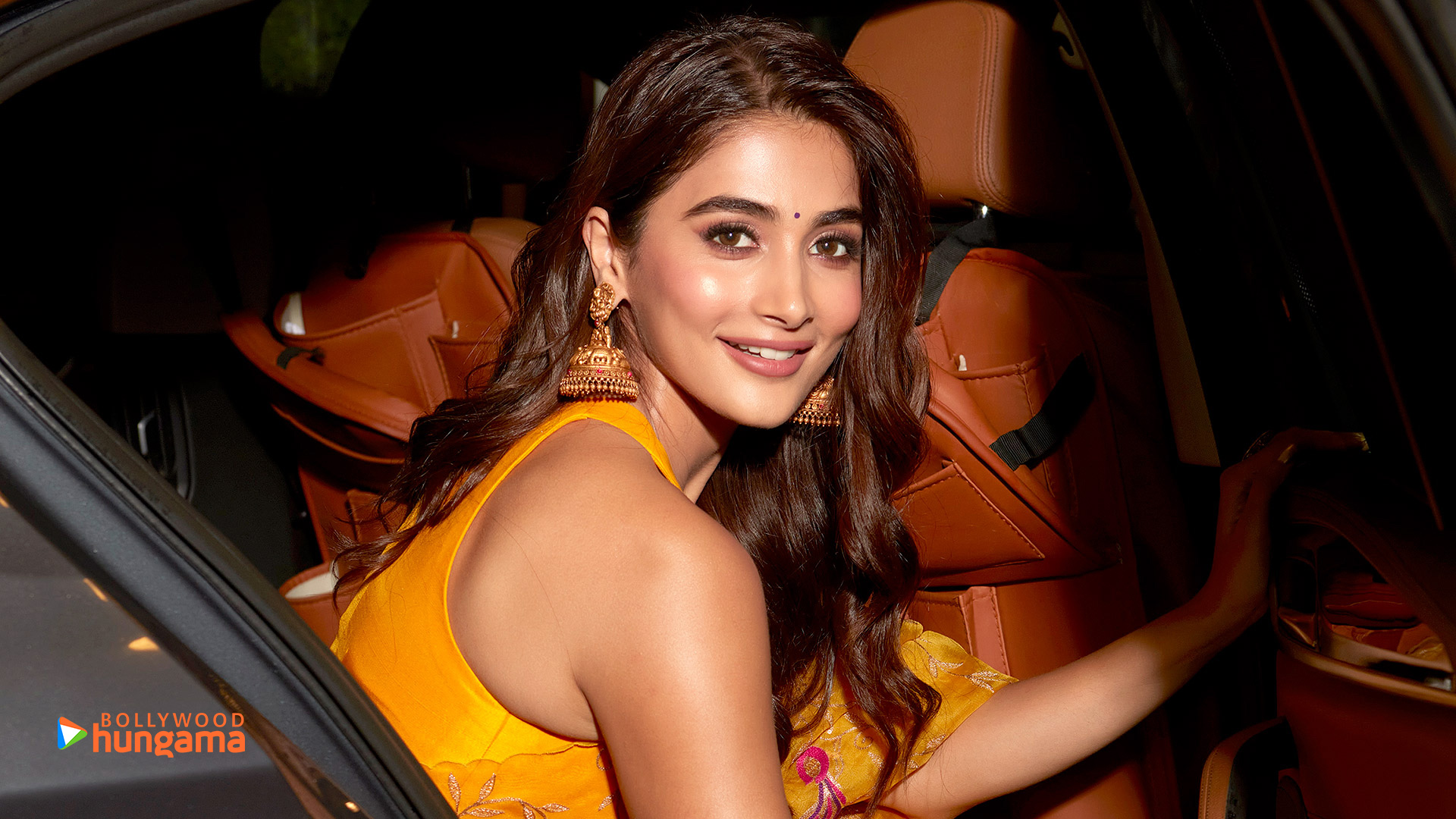 Pooja Hegde Wallpapers | pooja-hegde-1-194 - Bollywood Hungama