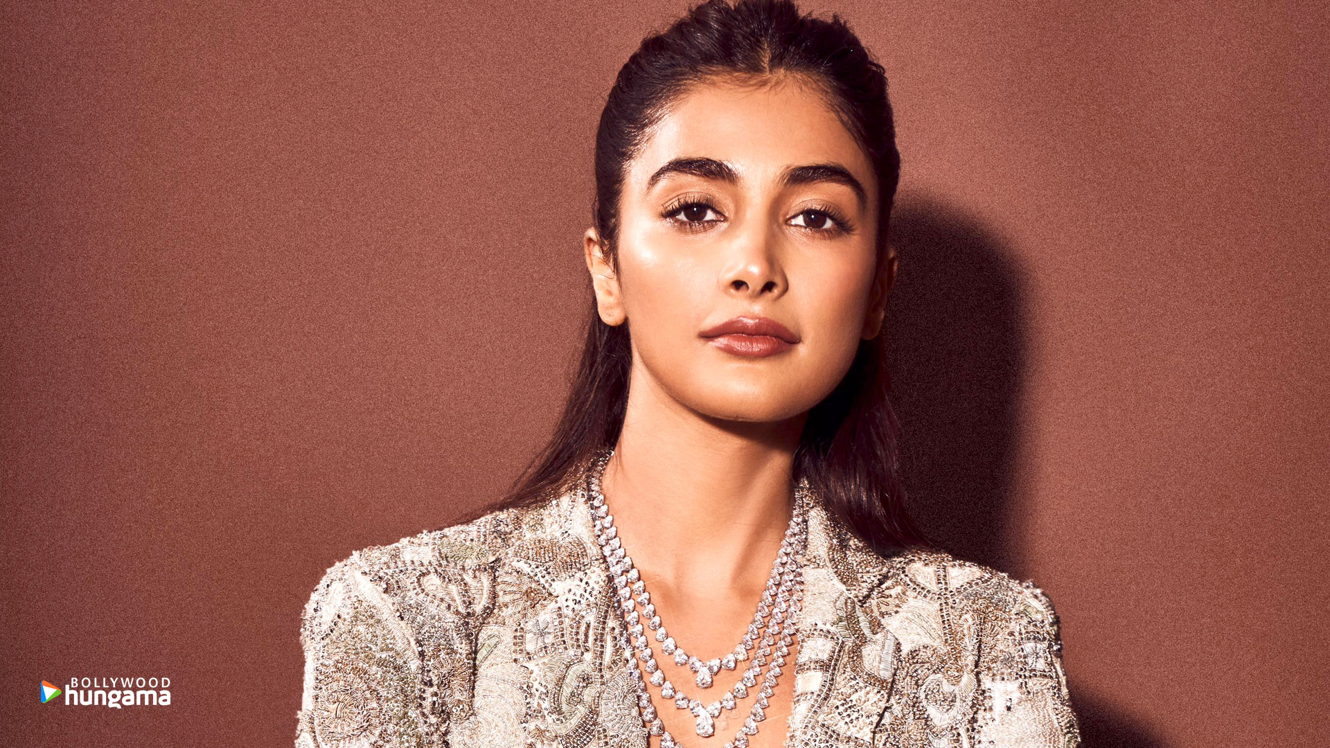 Pooja Hegde Wallpapers | pooja-hegde-12-6 - Bollywood Hungama