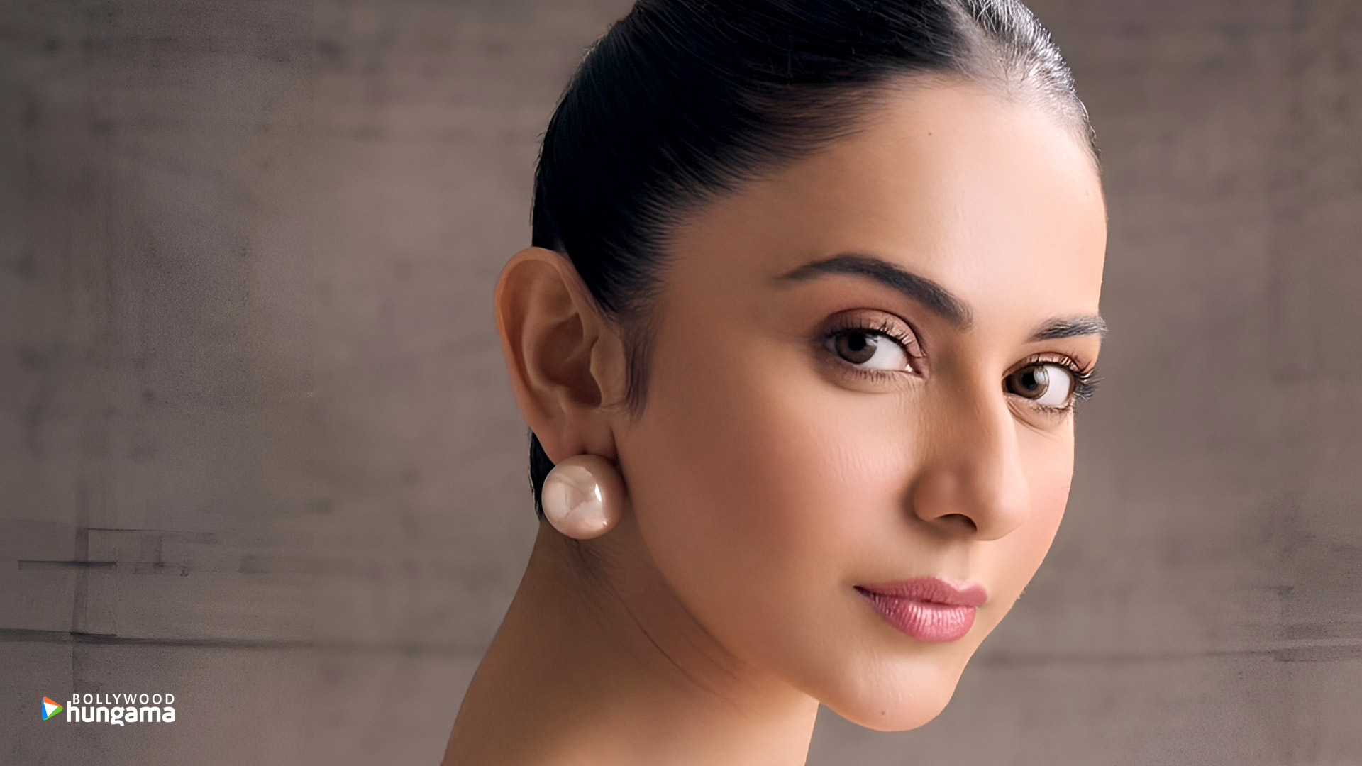 Rakul Preet Singh Wallpapers | rakul-preet-singh-2-307 - Bollywood Hungama