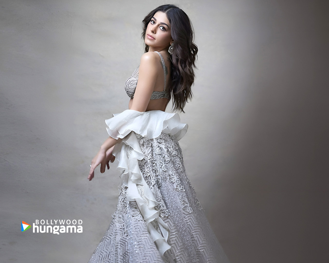 Alaya F Wallpapers | alaya-f-3-119 - Bollywood Hungama