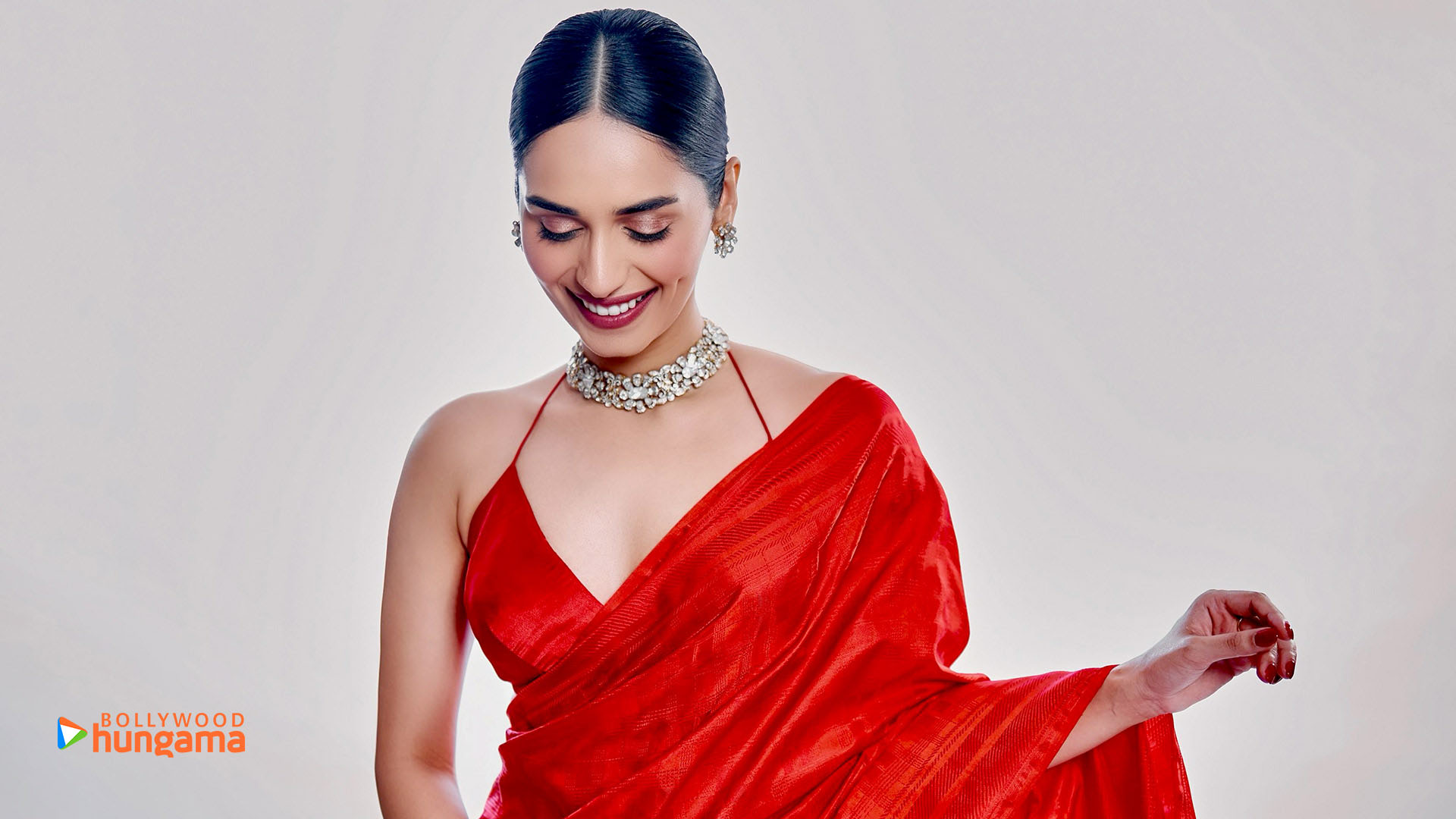 Manushi Chhillar Wallpapers | manushi-chhillar-2-145 - Bollywood Hungama