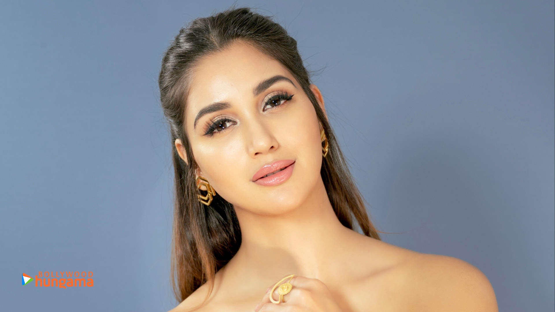 Nikita Dutta Wallpapers | nikita-dutta-3-74 - Bollywood Hungama