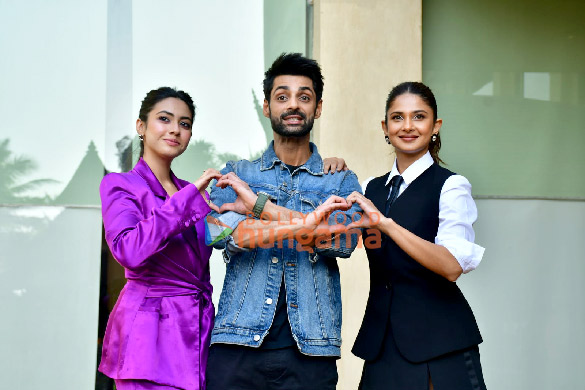 Photos: Reem Samir Shaikh, Karan Wahi and Jennifer Winget snapped ...