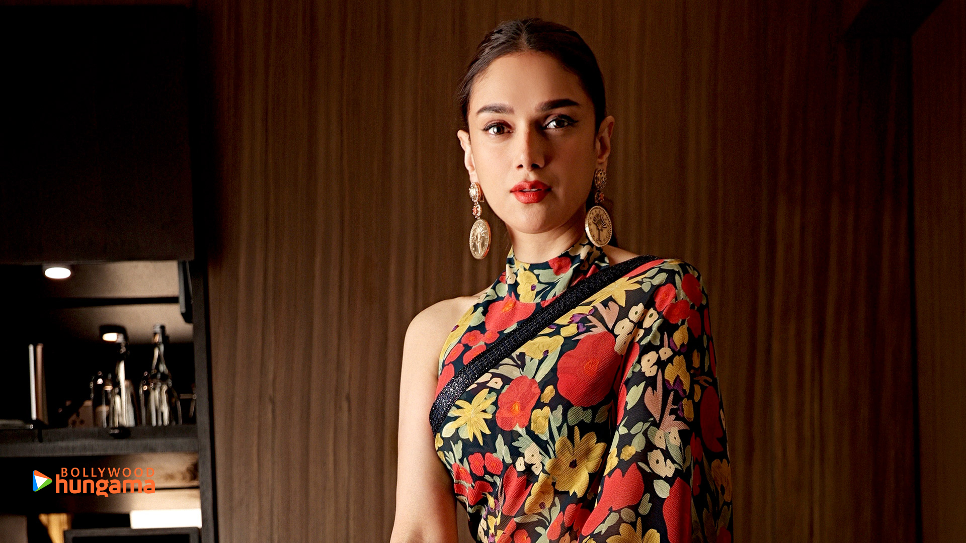 Aditi Rao Hydari Wallpapers | aditi-rao-hydari-8-10 - Bollywood Hungama