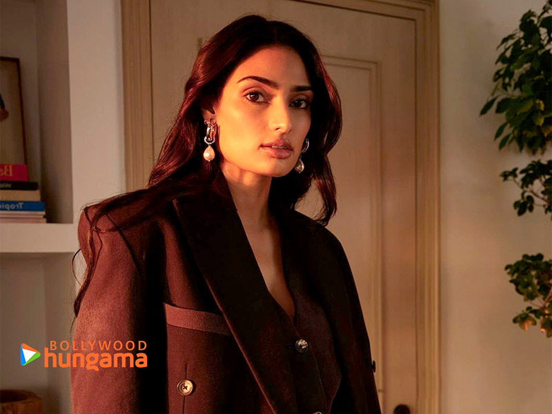 Athiya Shetty Wallpapers | athiya-shetty-4-4-2 - Bollywood Hungama