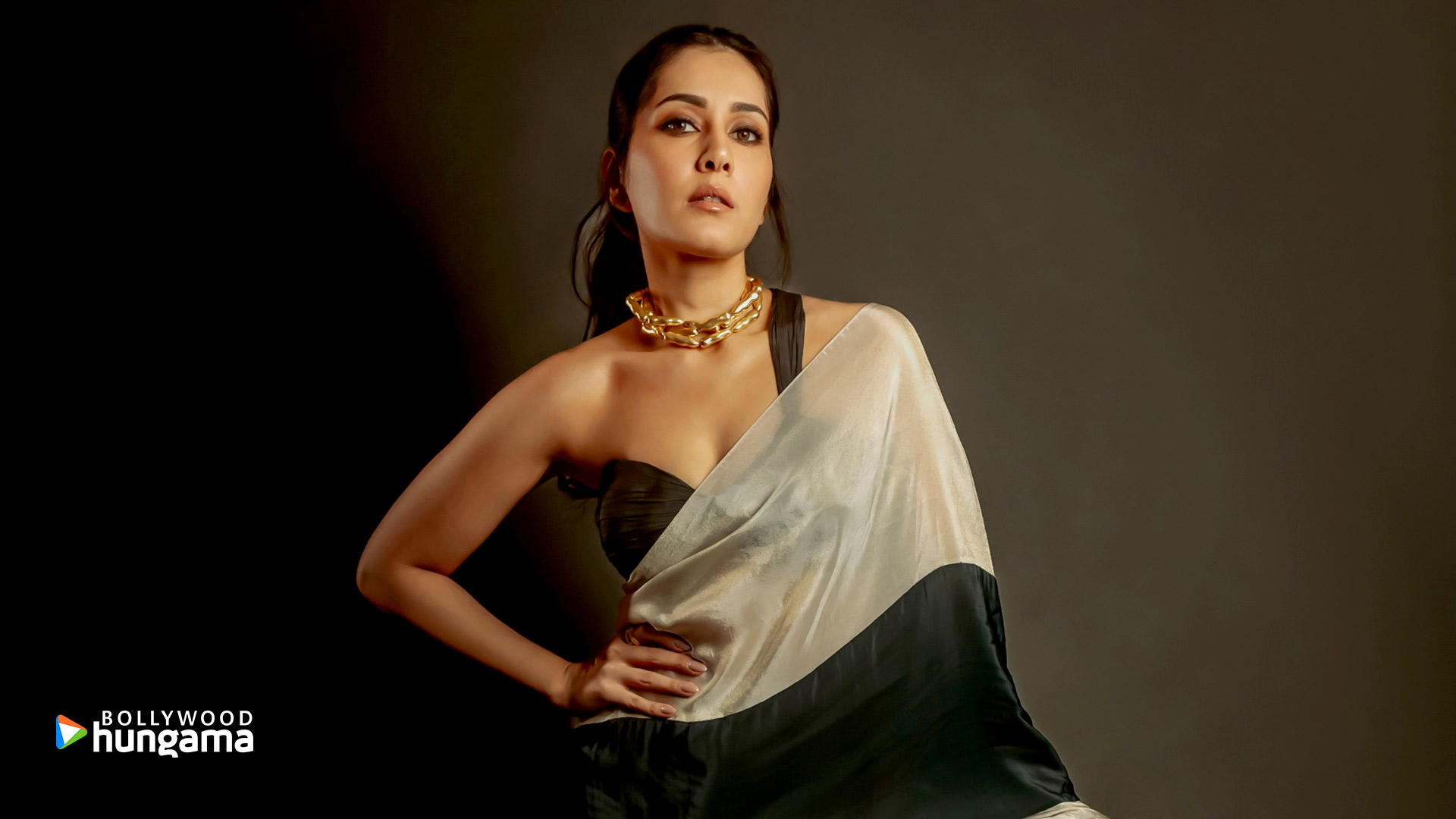Raashii Khanna Wallpapers | raashii-khanna-2-53 - Bollywood Hungama