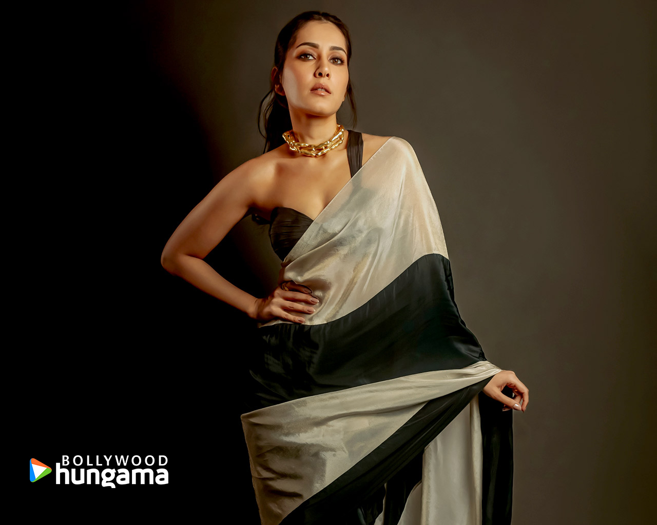 Raashii Khanna Wallpapers | raashii-khanna-22 - Bollywood Hungama