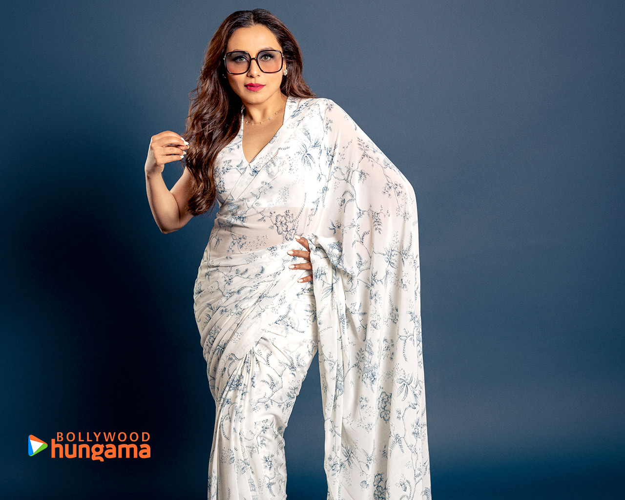 Rani Mukerji Wallpapers | rani-mukerji-5-43 - Bollywood Hungama