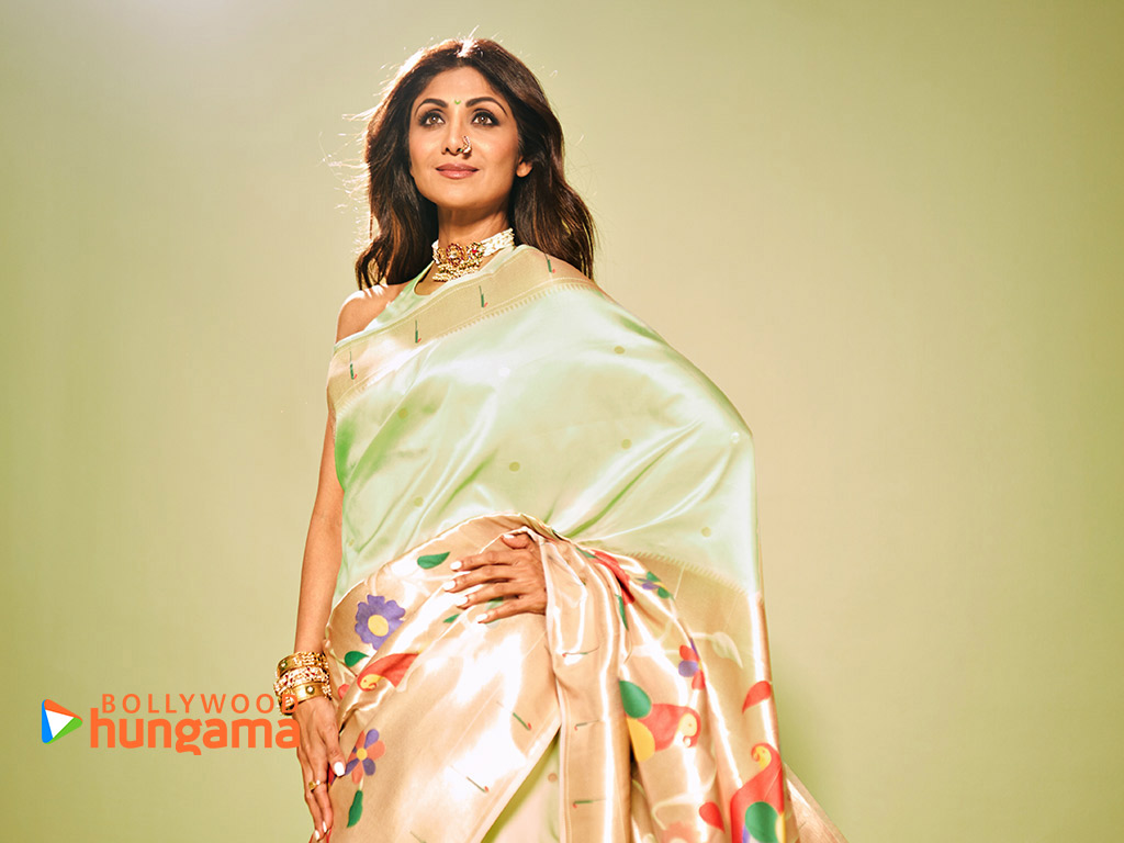 Shilpa Shetty Wallpapers | shilpa-shetty-2-160 - Bollywood Hungama