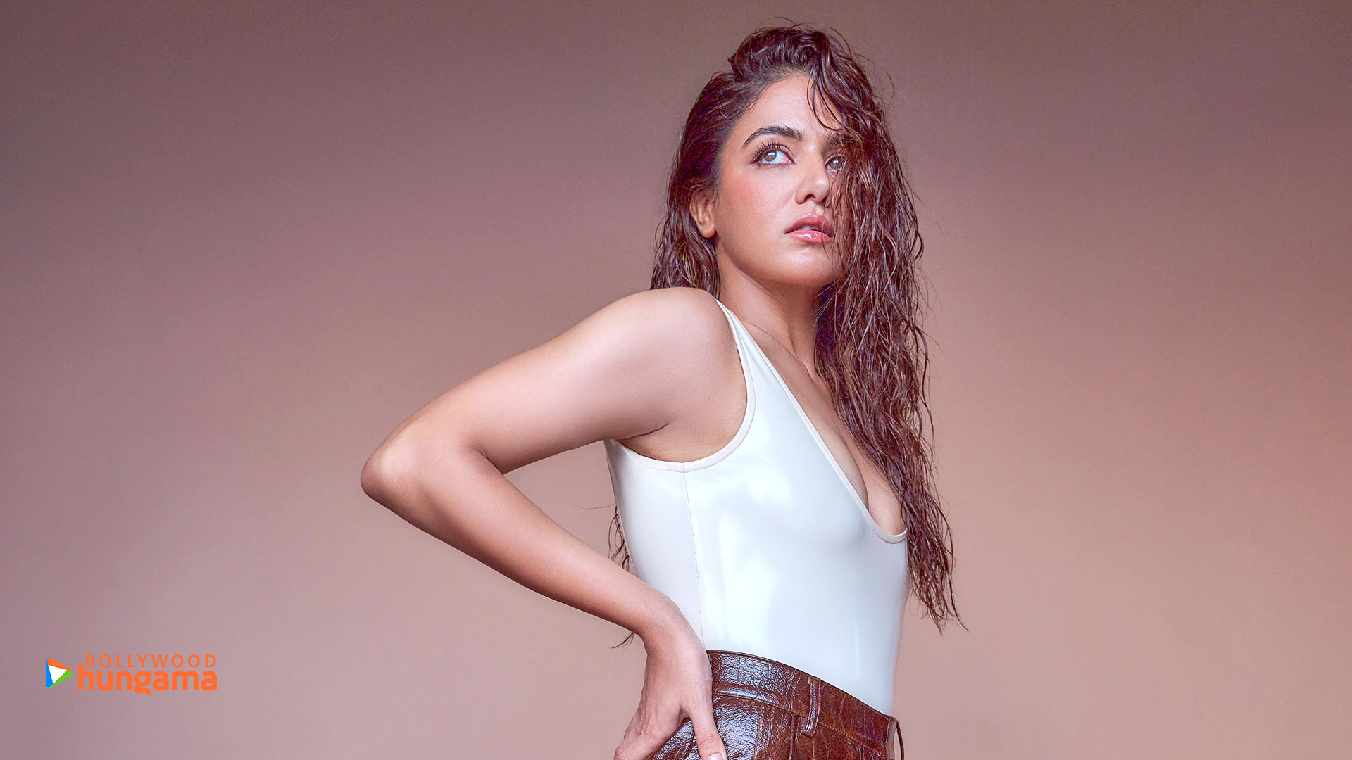 Wamiqa Gabbi Wallpapers | wamiqa-gabbi-2-15 - Bollywood Hungama