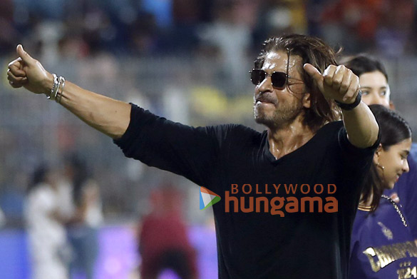 Photos: Shah Rukh Khan, Aryan Khan, AbRam Khan, Gauri Khan, Suhana Khan ...