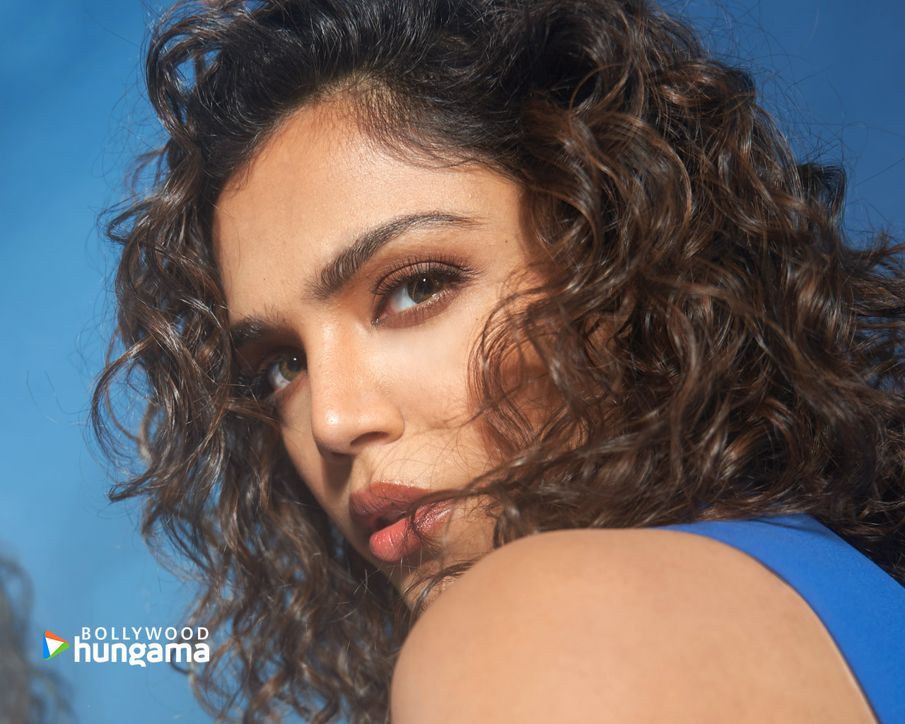 Shriya Pilgaonkar Wallpapers | shriya-pilgaonkar-3-27 - Bollywood Hungama