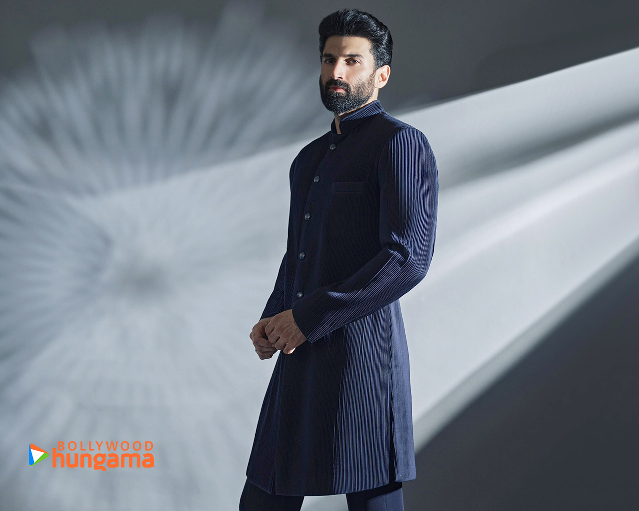 Aditya Roy Kapur Wallpapers | aditya-roy-kapur-2-9 - Bollywood Hungama