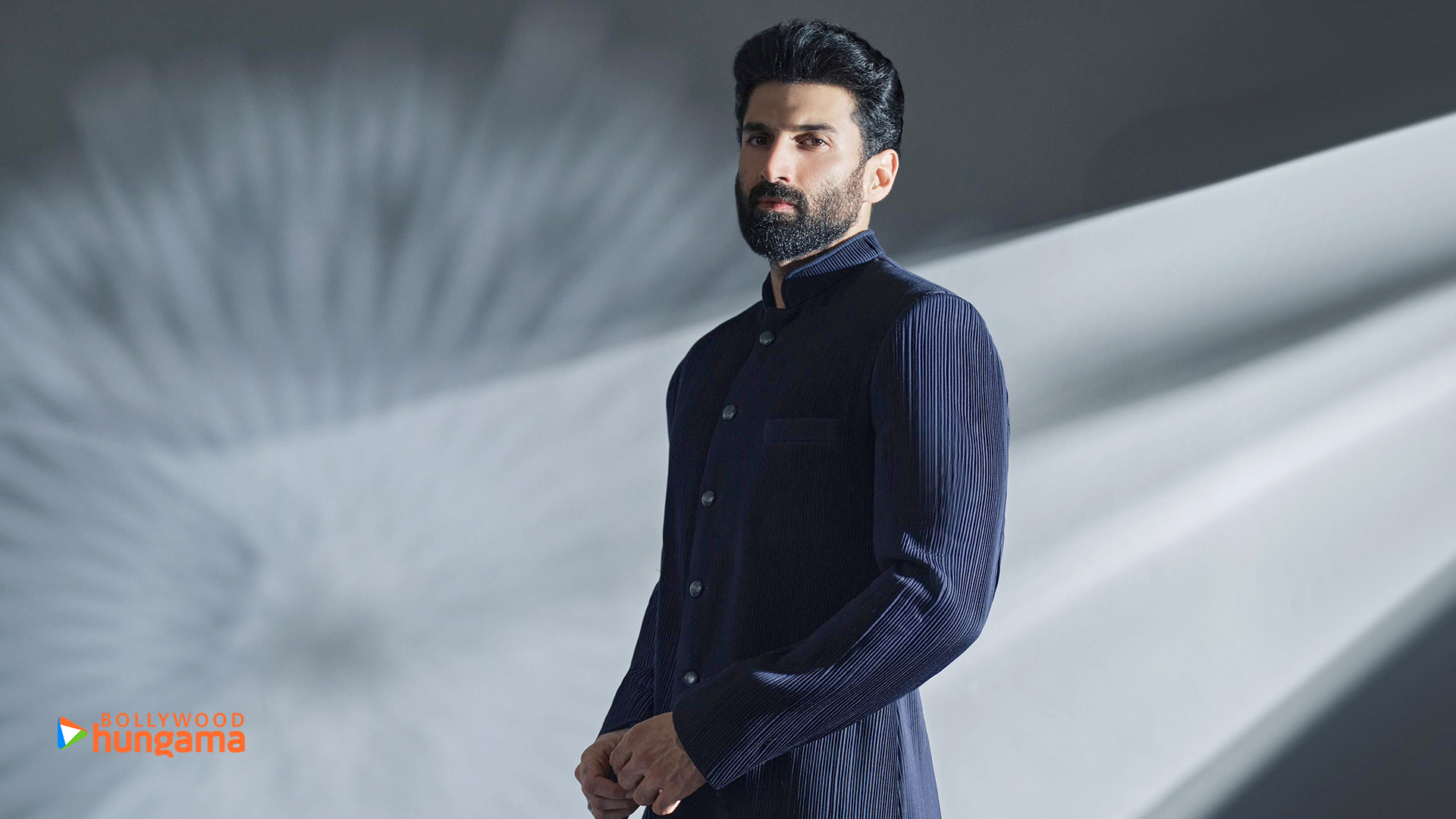 Aditya Roy Kapur Wallpapers | aditya-roy-kapur-6-6 - Bollywood Hungama