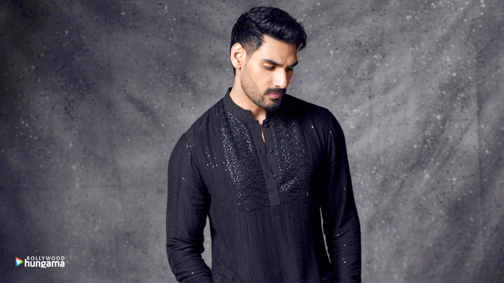 Ahan Shetty Wallpapers | ahan-shetty-1-16 - Bollywood Hungama