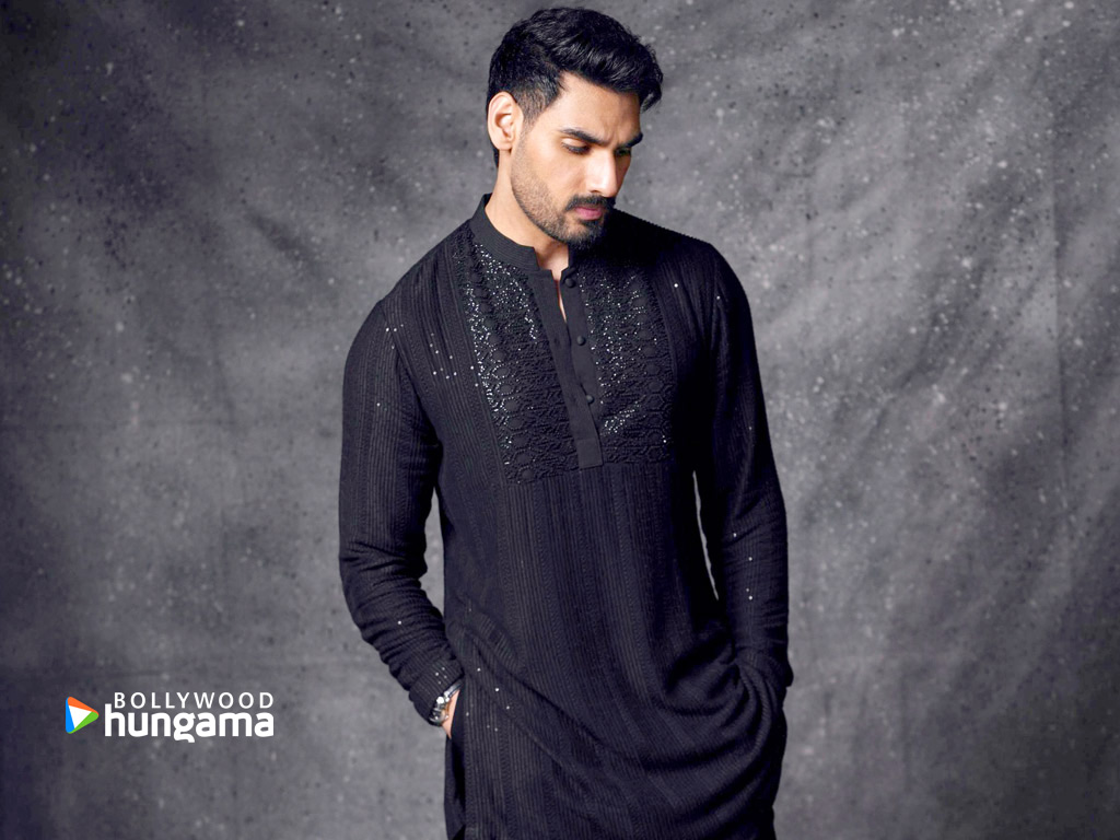 Ahan Shetty Wallpapers | ahan-shetty-1-16 - Bollywood Hungama