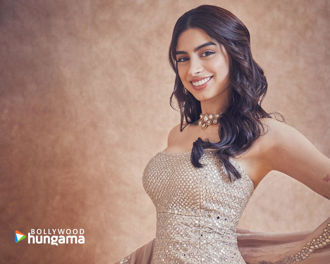 Khushi Kapoor Wallpapers | khushi-kapoor-3-10 - Bollywood Hungama