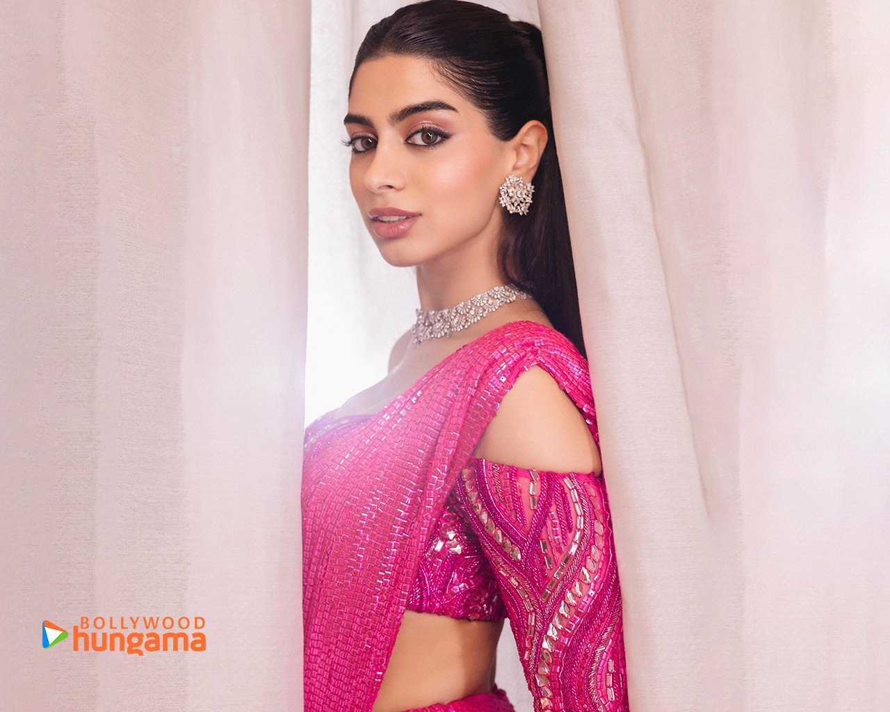 Khushi Kapoor Wallpapers | khushi-kapoor-5-5 - Bollywood Hungama