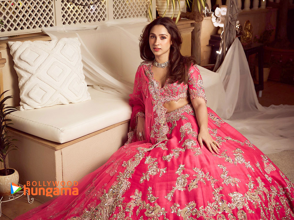 Pashmina Roshan Wallpapers | pashmina-roshan-2-20 - Bollywood Hungama