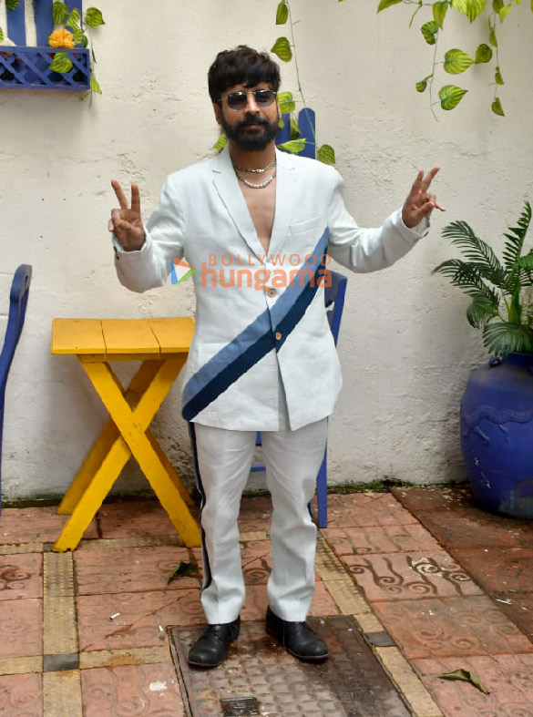 Photos: Neha Sharma, Shruti Seth, Amruta Khanvilkar, Sushant Divgikar ...