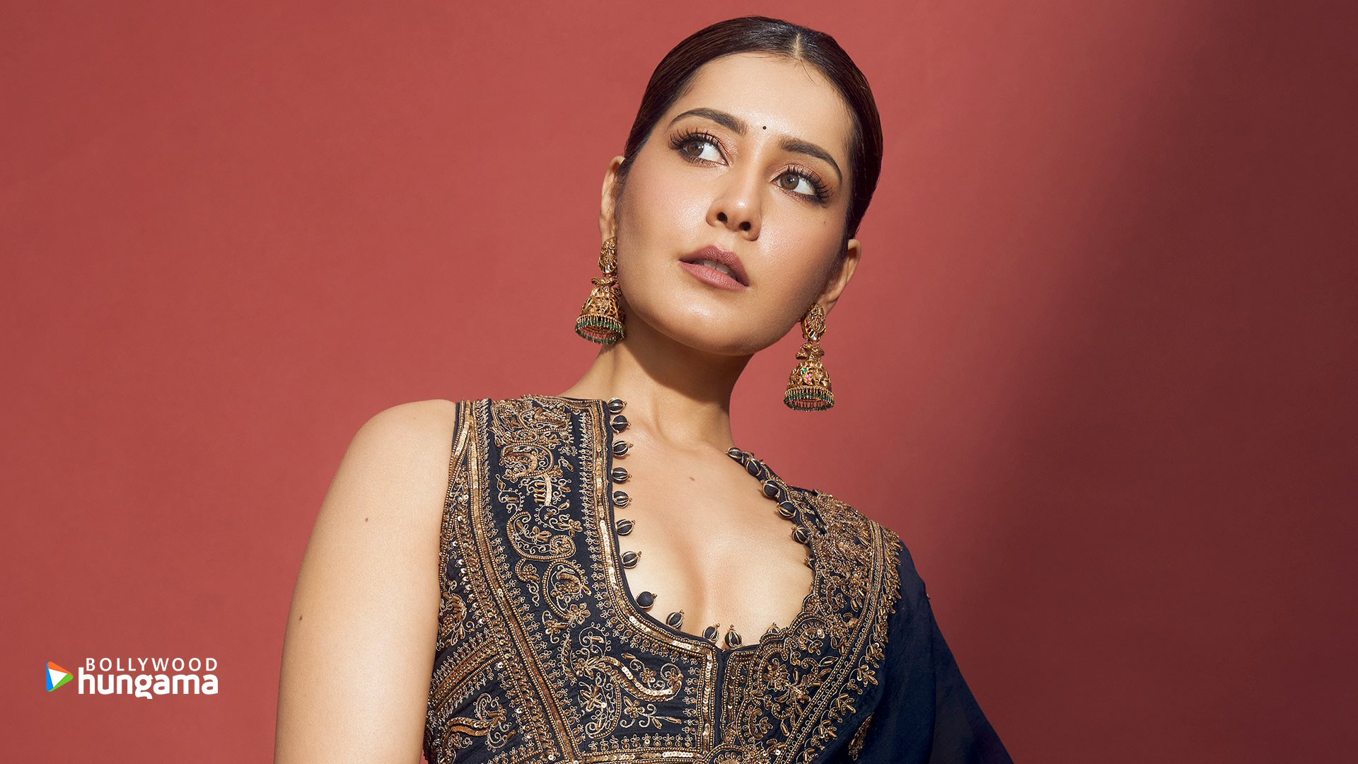 Raashii Khanna Wallpapers | raashii-khanna-5-54 - Bollywood Hungama