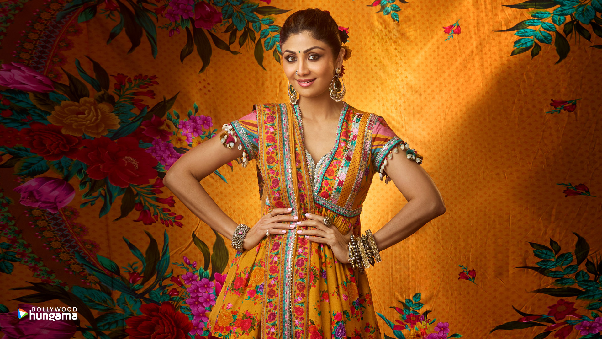 Shilpa Shetty Wallpapers | shilpa-shetty-7-18 - Bollywood Hungama