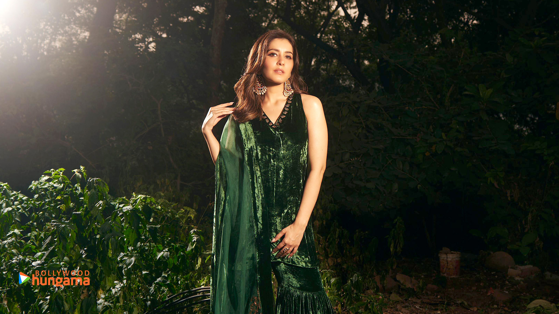 Raashii Khanna Wallpapers | raashii-khanna-1-83 - Bollywood Hungama