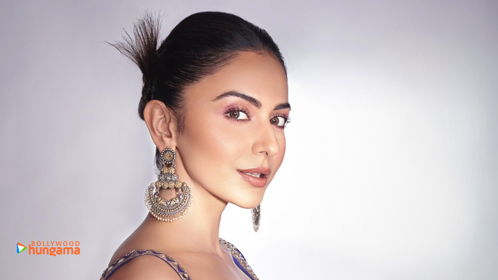 Rakul Preet Singh Wallpapers | rakul-preet-singh-6-84 - Bollywood Hungama