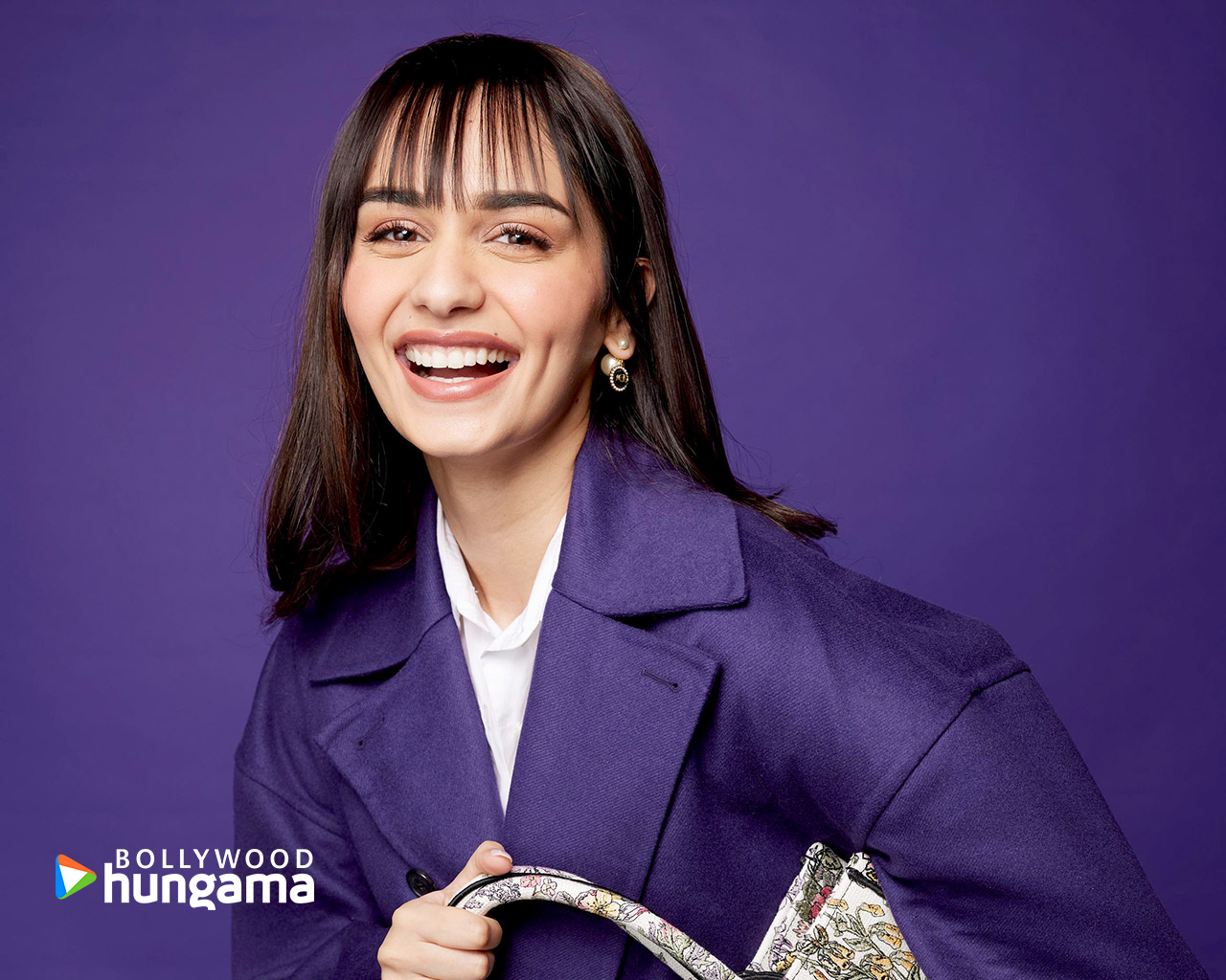 Wallpapers | - Bollywood Hungama