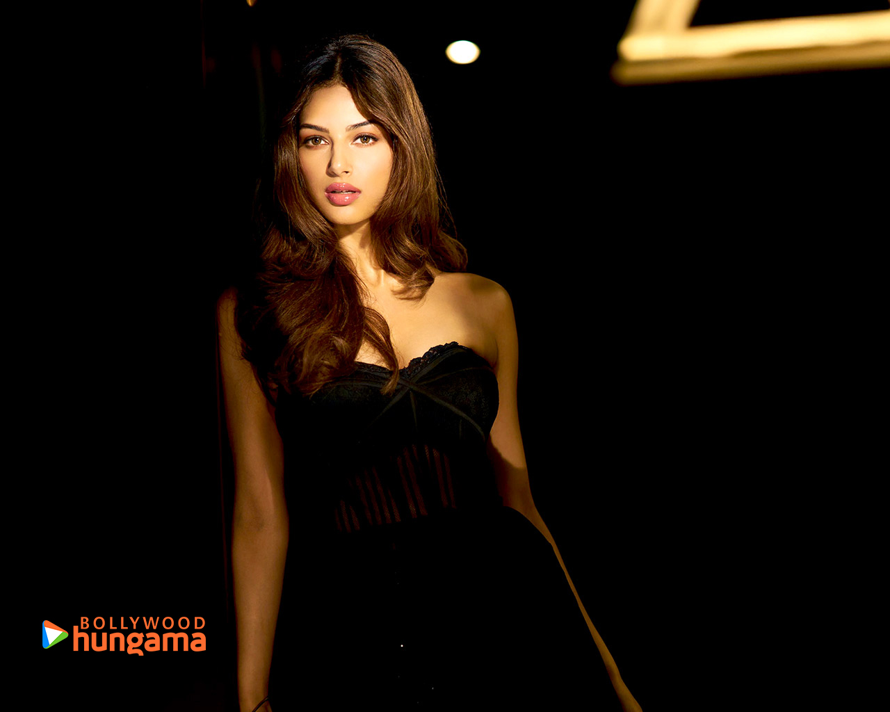Harnaaz Sandhu Wallpapers | harnaaz-sandhu-01 - Bollywood Hungama